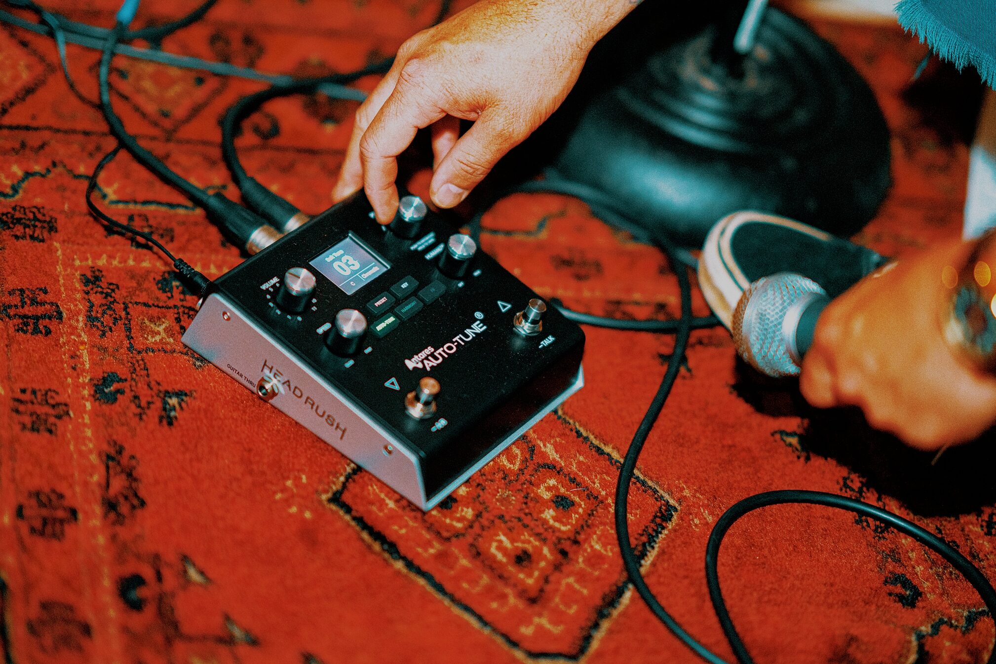 HeadRush VX5 Auto-Tune Vocal Effects Pedal | zZounds